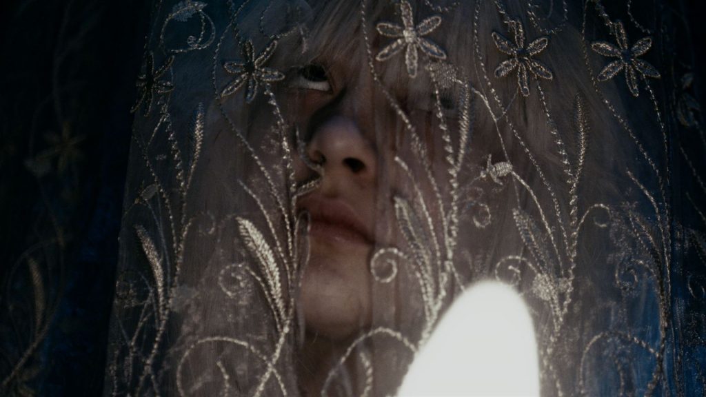 Siccin 5 Film Eleştirisi ve Yorumlar - OrtaKoltuk