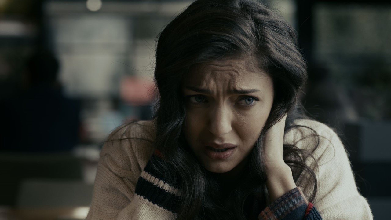 Üç Harfliler : Adak Film Eleştirisi ve Yorumlar - OrtaKoltuk