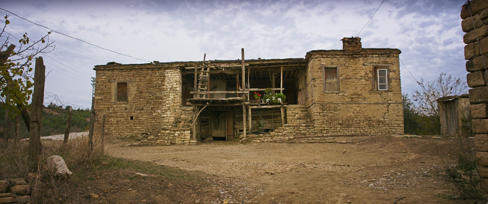 Hüddam 2 Film Eleştirisi ve Yorumlar - OrtaKoltuk