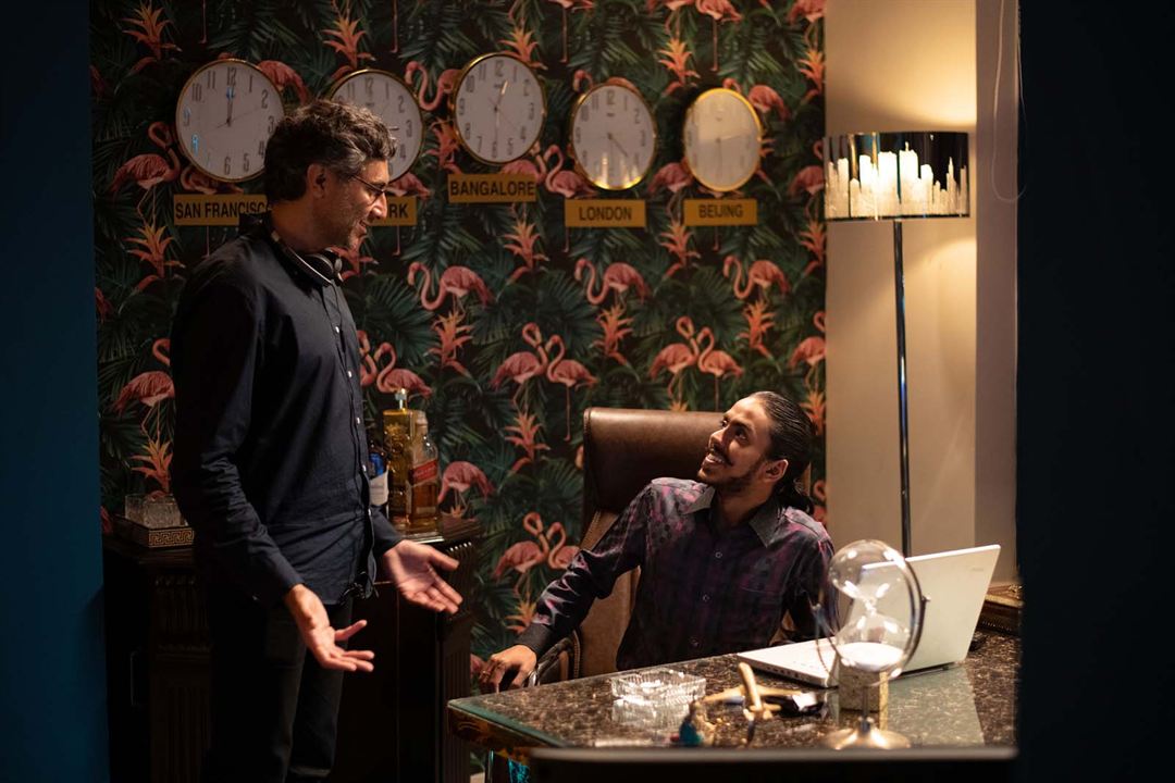 Beyaz Kaplan / The White Tiger Film Eleştirisi ve Yorumlar - OrtaKoltuk