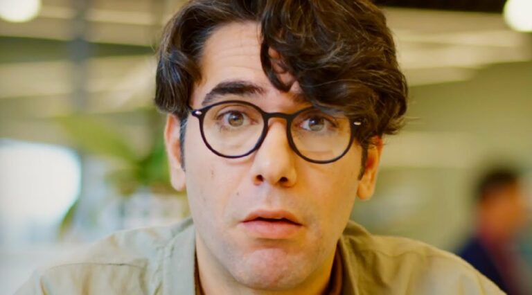 Mitat Film Eleştirisi ve Yorumlar - OrtaKoltuk