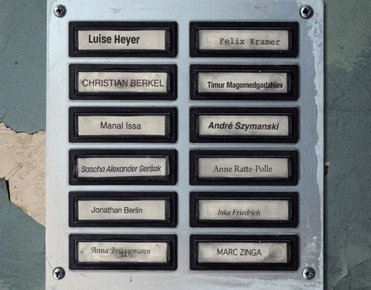 Kara Kutu Film Eleştirisi ve Yorumlar - OrtaKoltuk